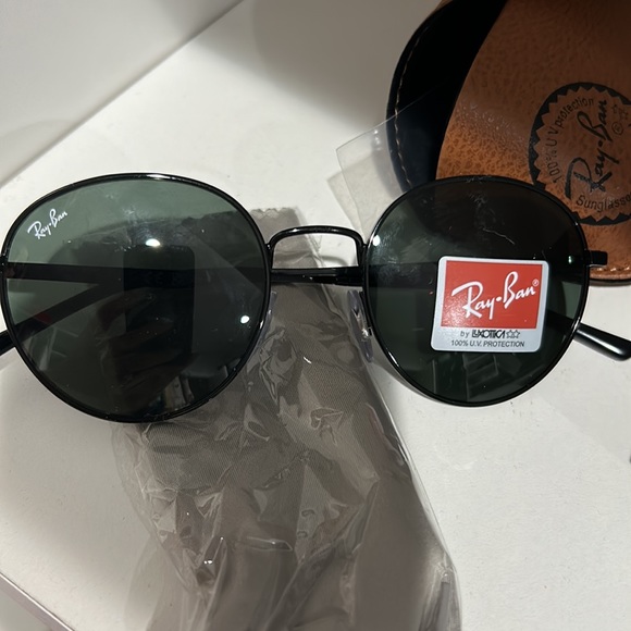 Ray-Ban | Accessories | Ray Ban Classic Round Metal Sunglasses | Poshmark